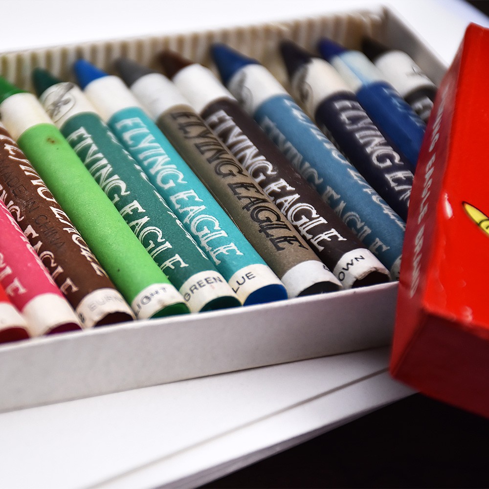 Box of 20 old wax crayons - Flying Eagle